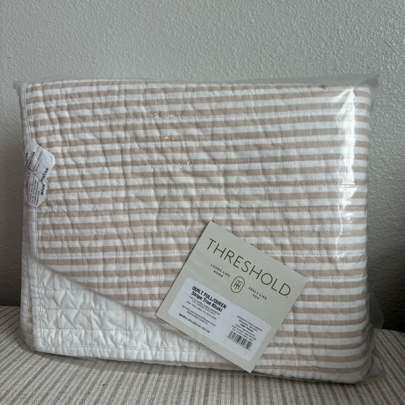 Threshold | Bedding | Nwt Fullqueen Reversible Cotton Stripe Quilt ...